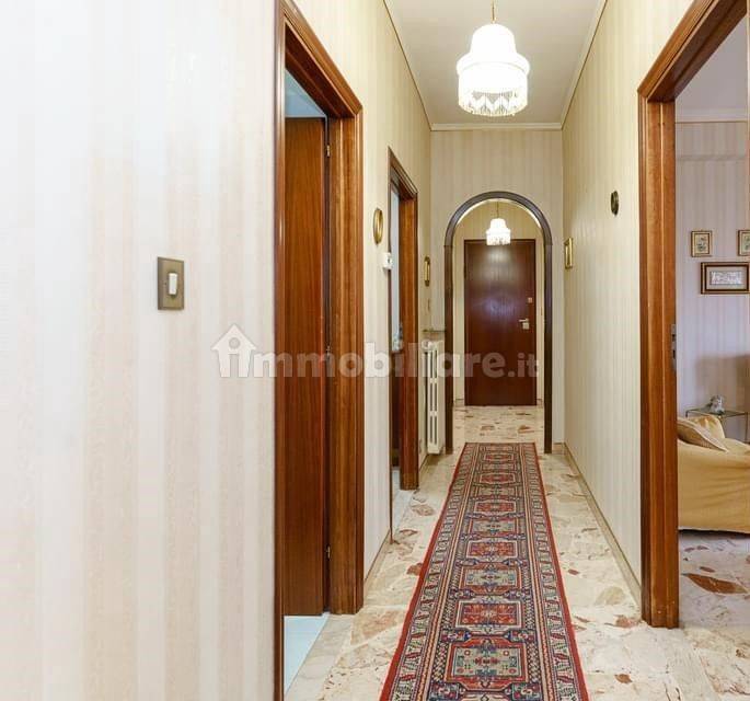 Vendita Appartamento in corso Sicilia 113. Enna. Buono stato, primo ...