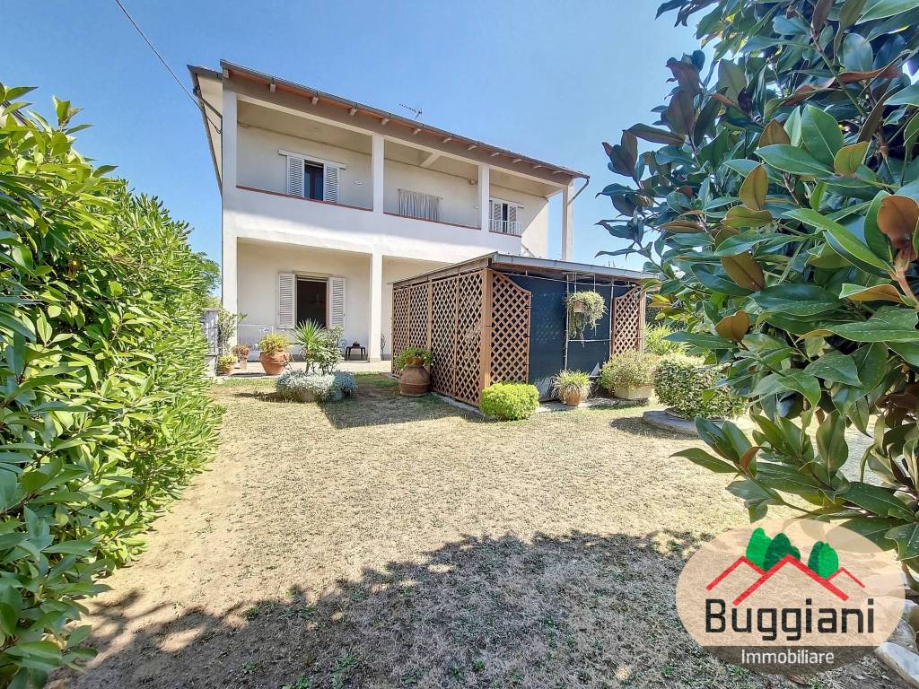 Vendita Villa a schiera in via tosco romagnola est 500 San Miniato. Buono stato, 280 m², rif ...