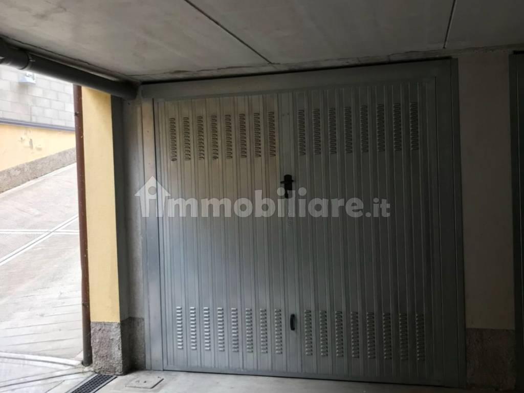 Garage - Box via Friuli 21, Lainate, Rif. 114928885 - Immobiliare.it