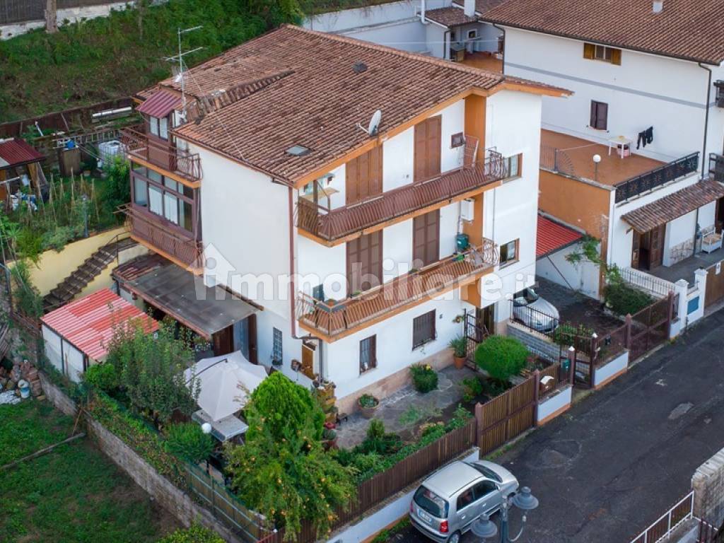 Vendita Attico in via Trento 22 San Cesareo. Ottimo stato, con balcone ...