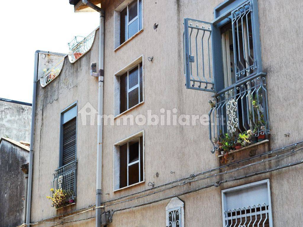 Vendita Appartamento San Giovanni la Punta. Trilocale in via Capitano ...