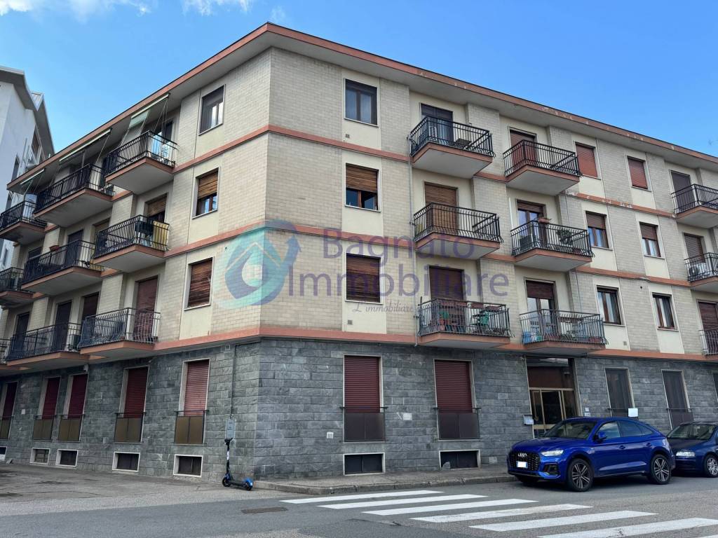 Vendita Appartamento Novara. Quadrilocale in viale Papa Giovanni XXIII ...