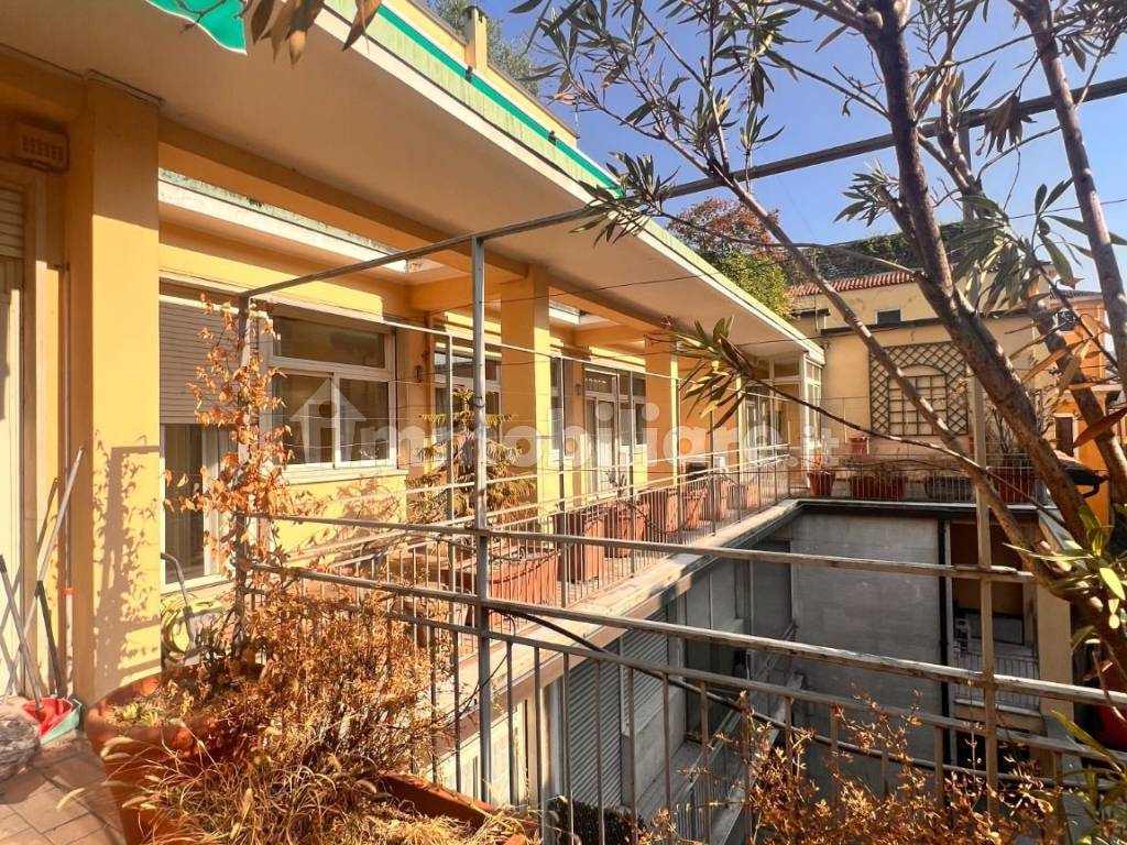 Vendita Appartamento in via Cerva 9. Milano. Buono stato, terzo piano ...