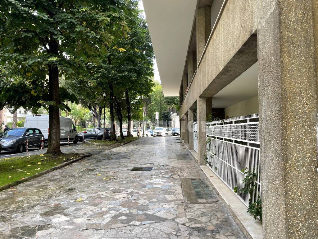 Vendita Appartamento in largo Messico. Roma. Da ristrutturare, piano ...