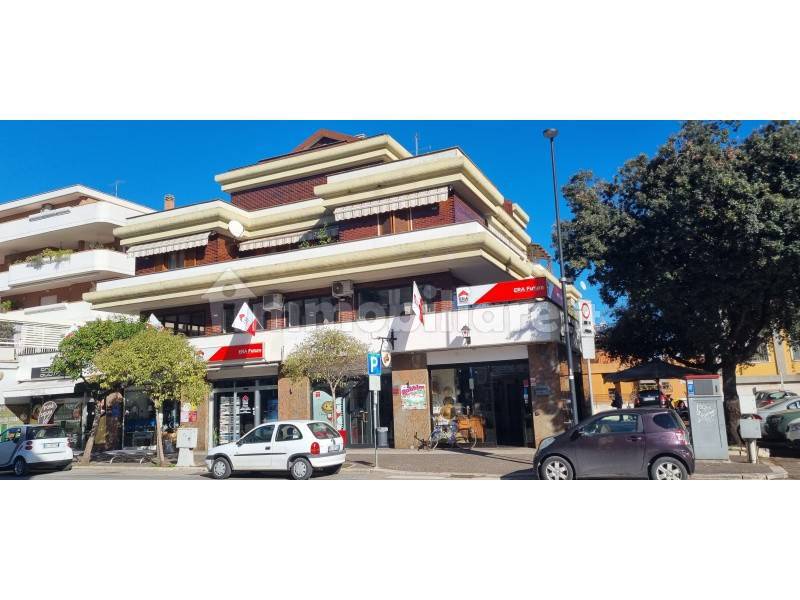 Vendita Appartamento Pomezia. Quadrilocale in via Roma. Buono stato ...