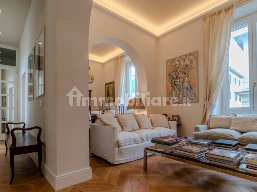Vendita Appartamento in Lungarno Soderini. Firenze. Ottimo stato, primo ...