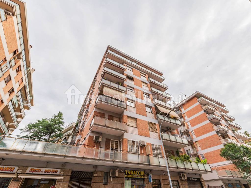 Vendita Appartamento Roma. Monolocale in via Marco Valerio Corvo 155 ...