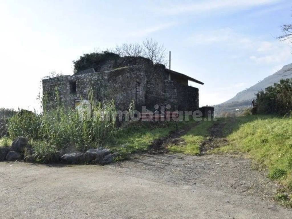 Vendita Cascina in via Piscinola San C. Spigno Saturnia. Da ...