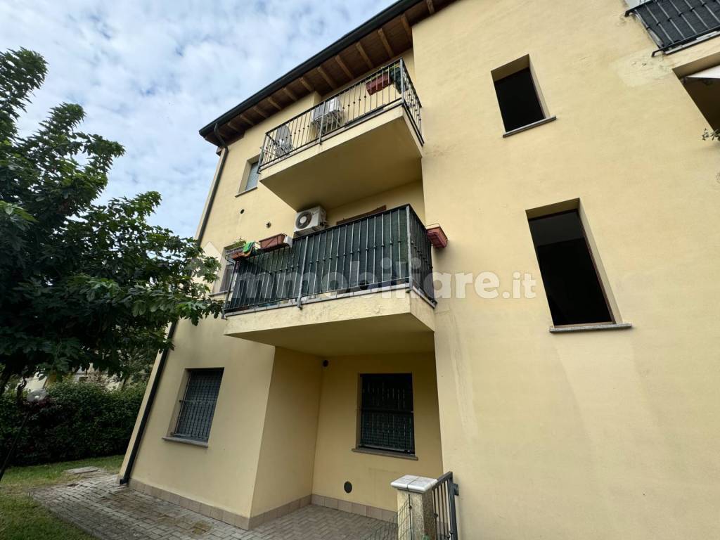 Vendita Appartamento San Felice sul Panaro. Trilocale, Buono stato ...