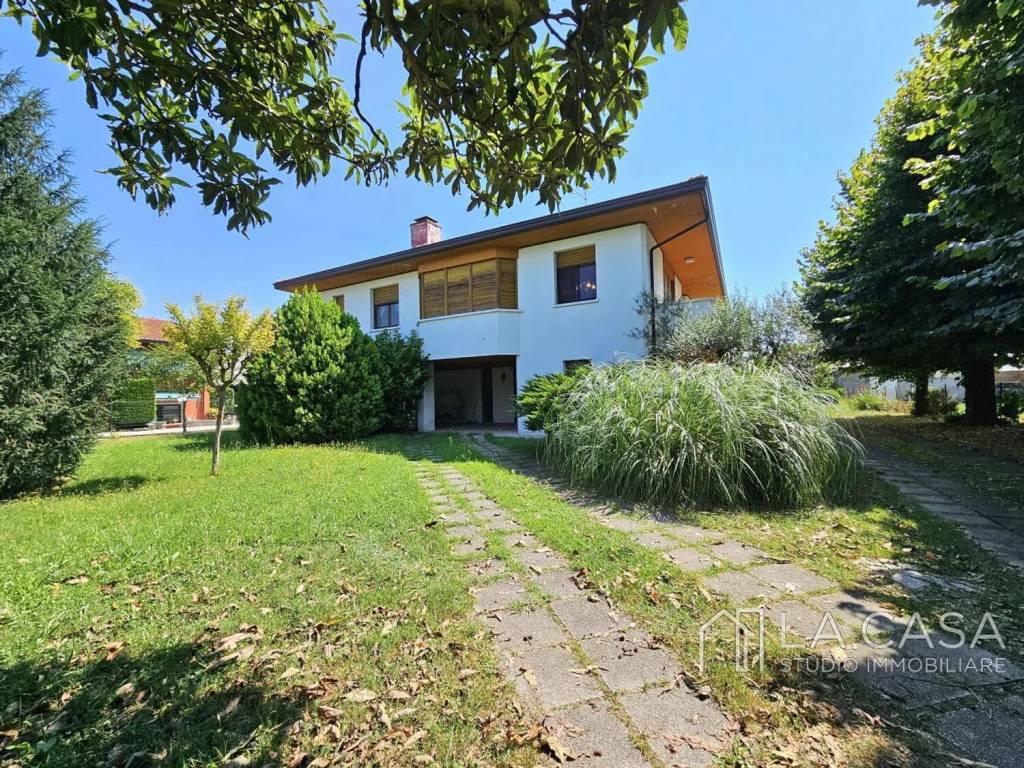 Vendita Villa unifamiliare in via Trieste San C. Valvasone Arzene. Da ...