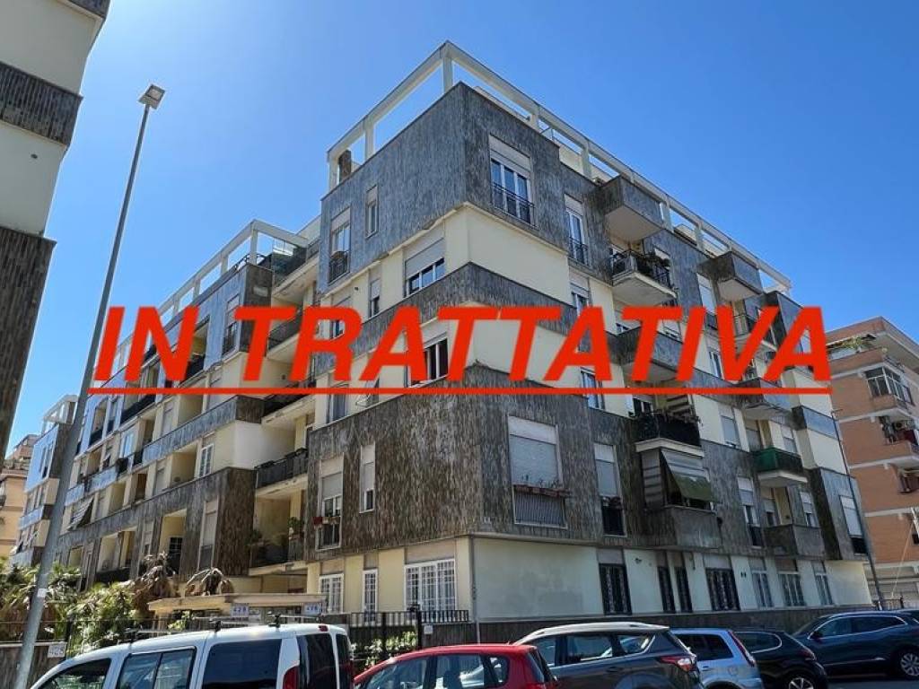 Vendita Appartamento Roma. Quadrilocale in viale Dei Promontori, 426 ...