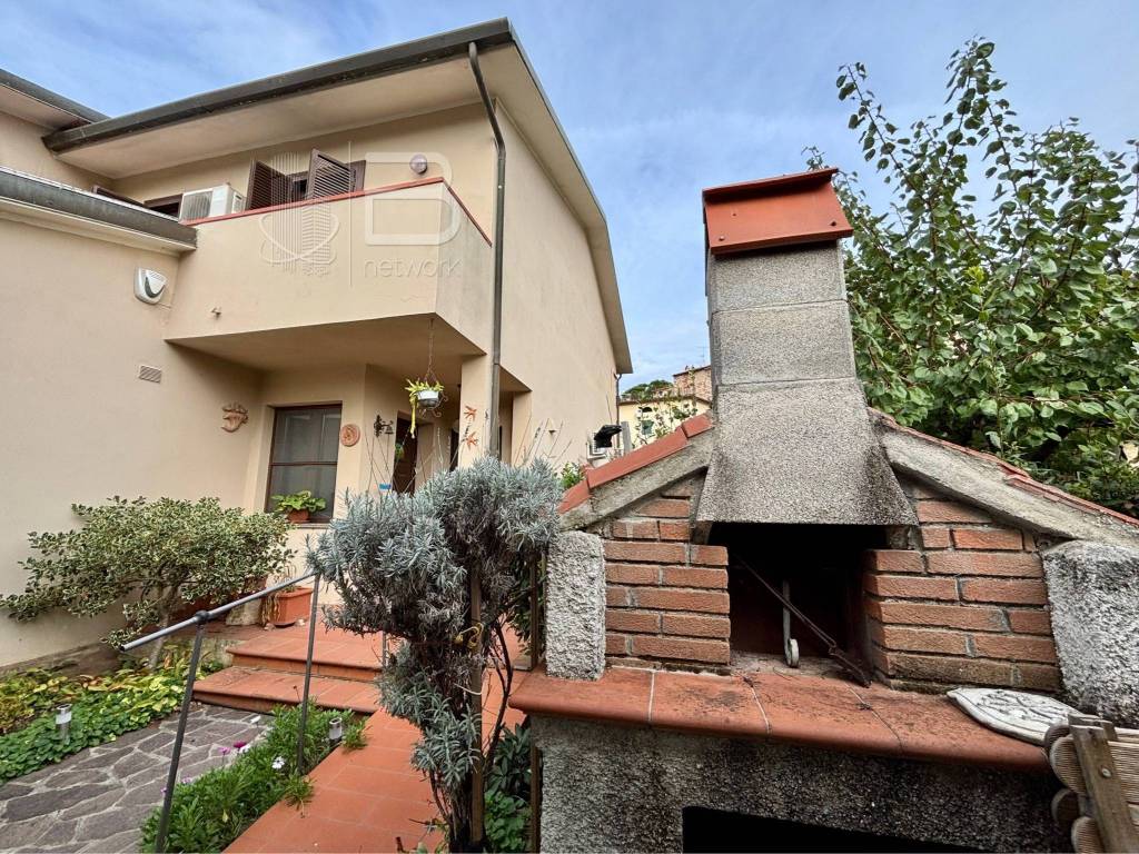 Vendita Villa a schiera in via Galileo Galilei 31 Vecchiano. Buono ...