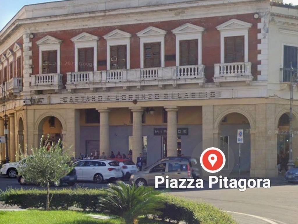 Locale commerciale via Pitagora 1, Crotone, Rif. 115356935 - Immobiliare.it