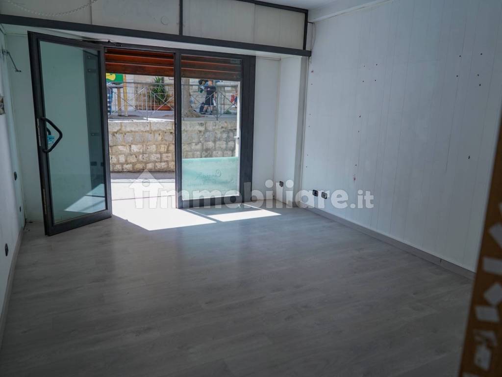 Locale commerciale piazza Falcone Borsellino 30, Altofonte, Rif ...