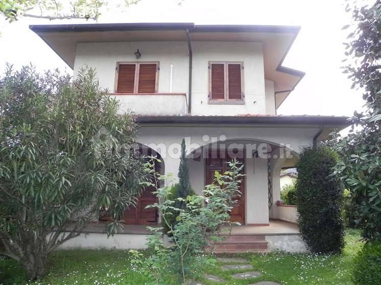 Sale Single family villa Camaiore. Good condition, parking space ...