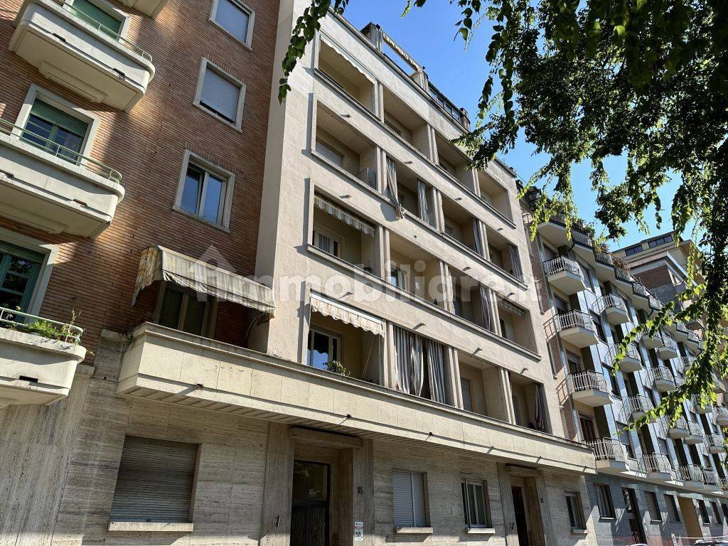 Sale Apartment Turin. 2-room flat in via Gian Domenico Cassini 85. To ...