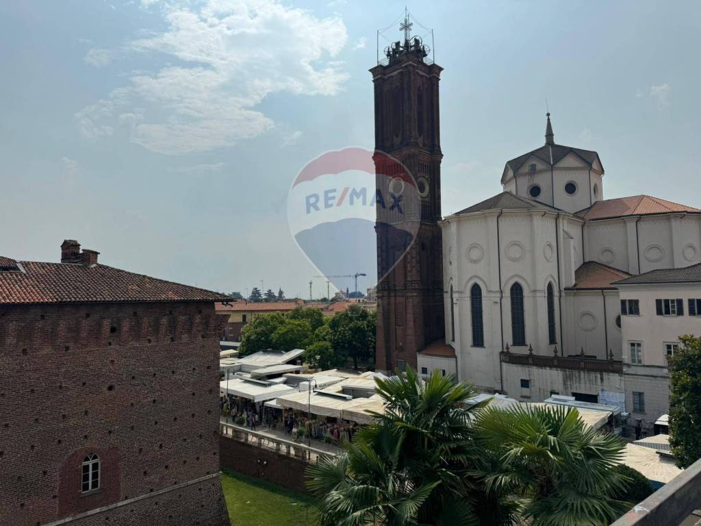 Vendita Appartamento Galliate. Bilocale in piazza Martiri della Libertà ...