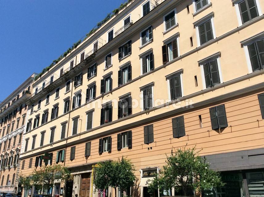 Vendita Appartamento Roma. Trilocale in via Po 39. Buono stato, terzo ...