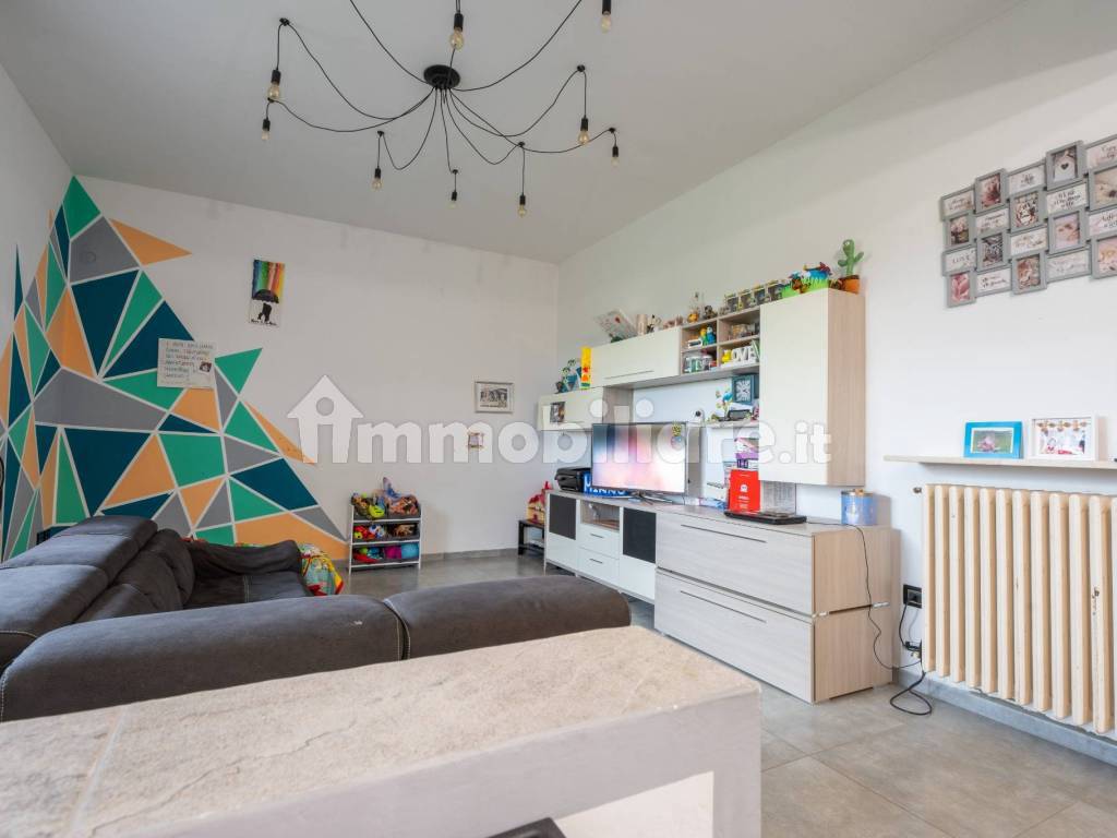 Sale Two-family villa in via Frascona 123 Ferrara. Parking space ...