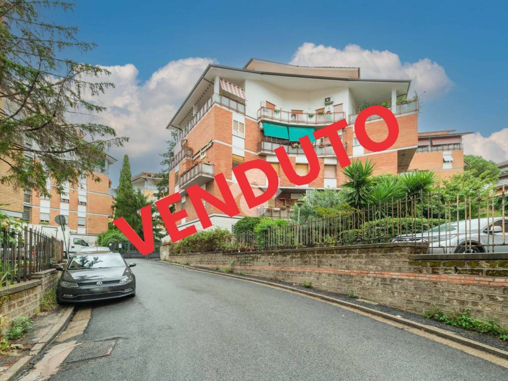 Vendita Appartamento Roma. Trilocale in via Gabrio Casati 28. Da ...