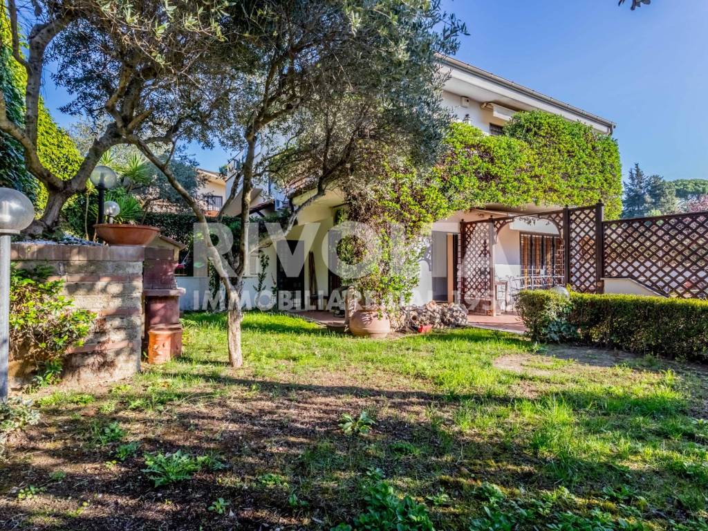 Sale Single family villa in via Flaminia Nuova Rome. Excellent ...