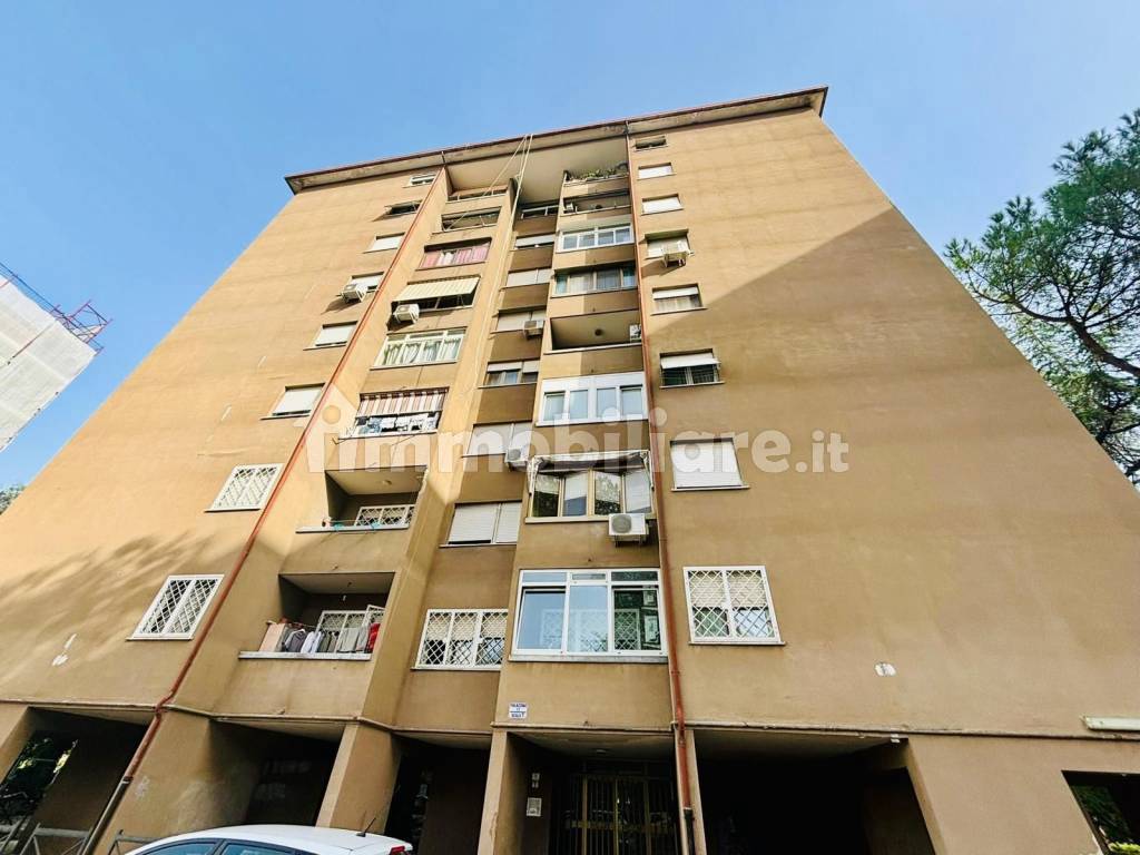 Vendita Appartamento in viale di Torre Maura. Roma. Buono stato, quarto ...