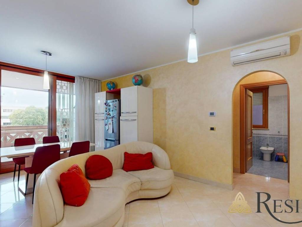 Vendita Appartamento Roma. Bilocale in via Roberto Ago. Ottimo stato ...