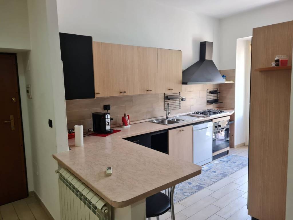 Affitto Appartamento Formia. Bilocale in piazza Risorgimento. Con ...