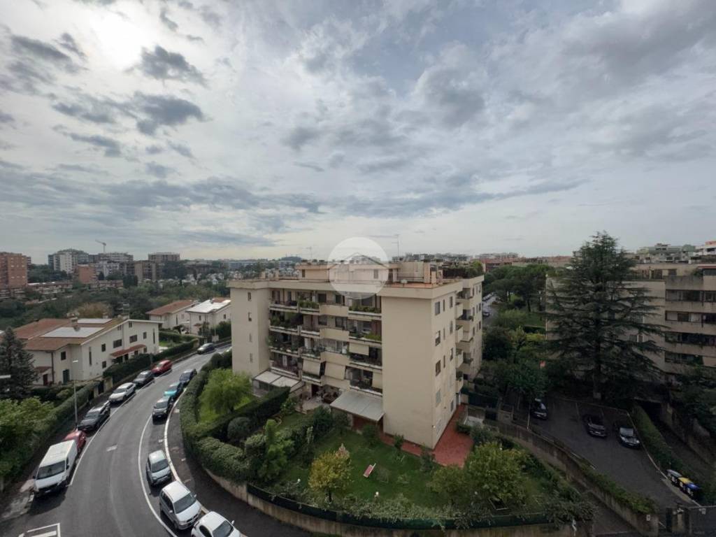 Vendita Appartamento Roma. Trilocale in via Fiume Giallo. Ottimo stato ...