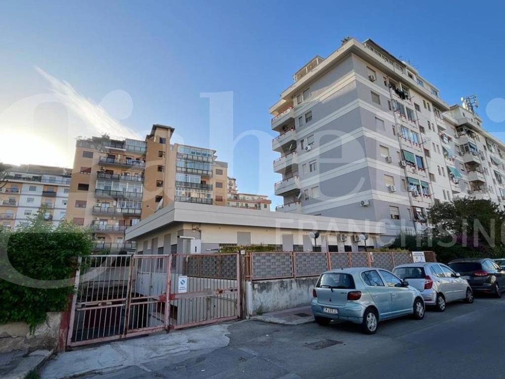 Garage via Daidone, 12, Palermo, Ref. 115676713 - Immobiliare.it