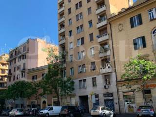 Case in vendita in Via Taranto, Roma - Immobiliare.it