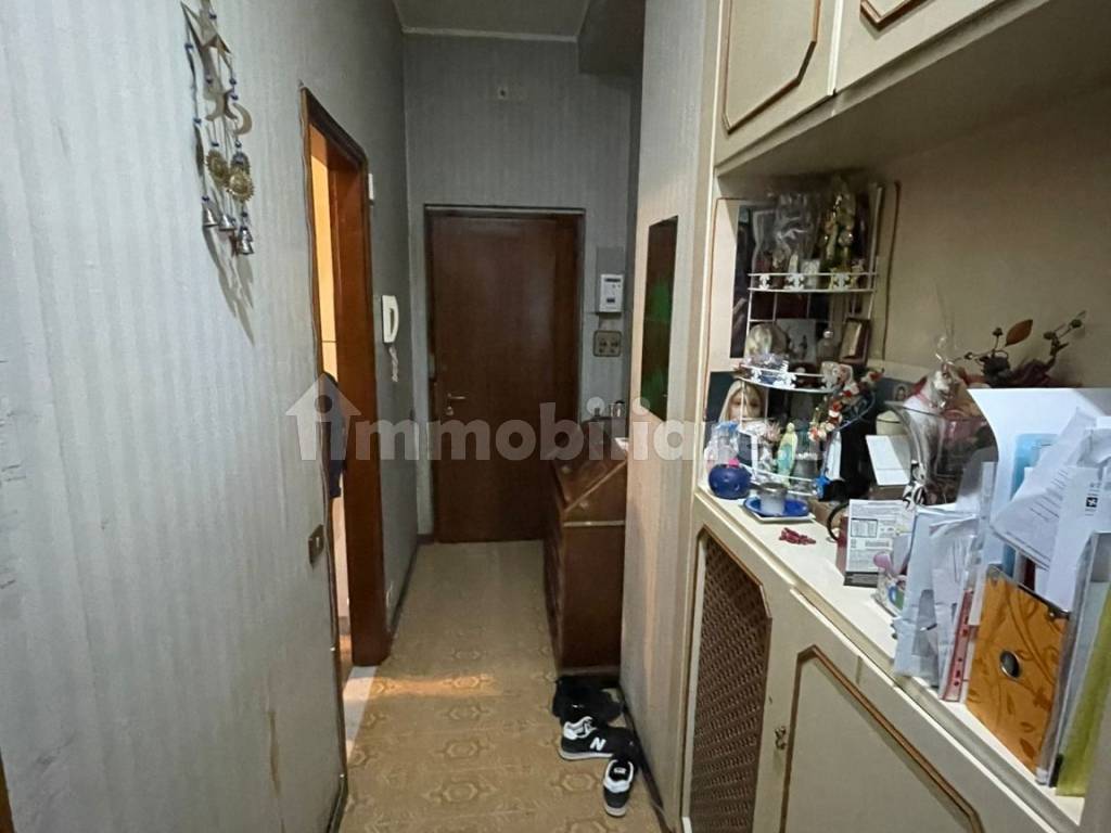 Vendita Appartamento Milano. Bilocale in via Val Cannobina 9. Piano ...