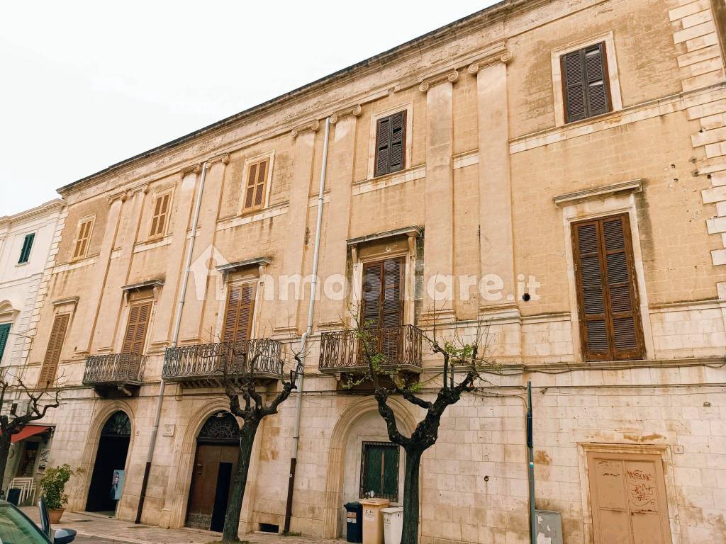 Vendita Casale in via L. Tarantini Rutigliano. Da ristrutturare, 340 m², rif. 115737273