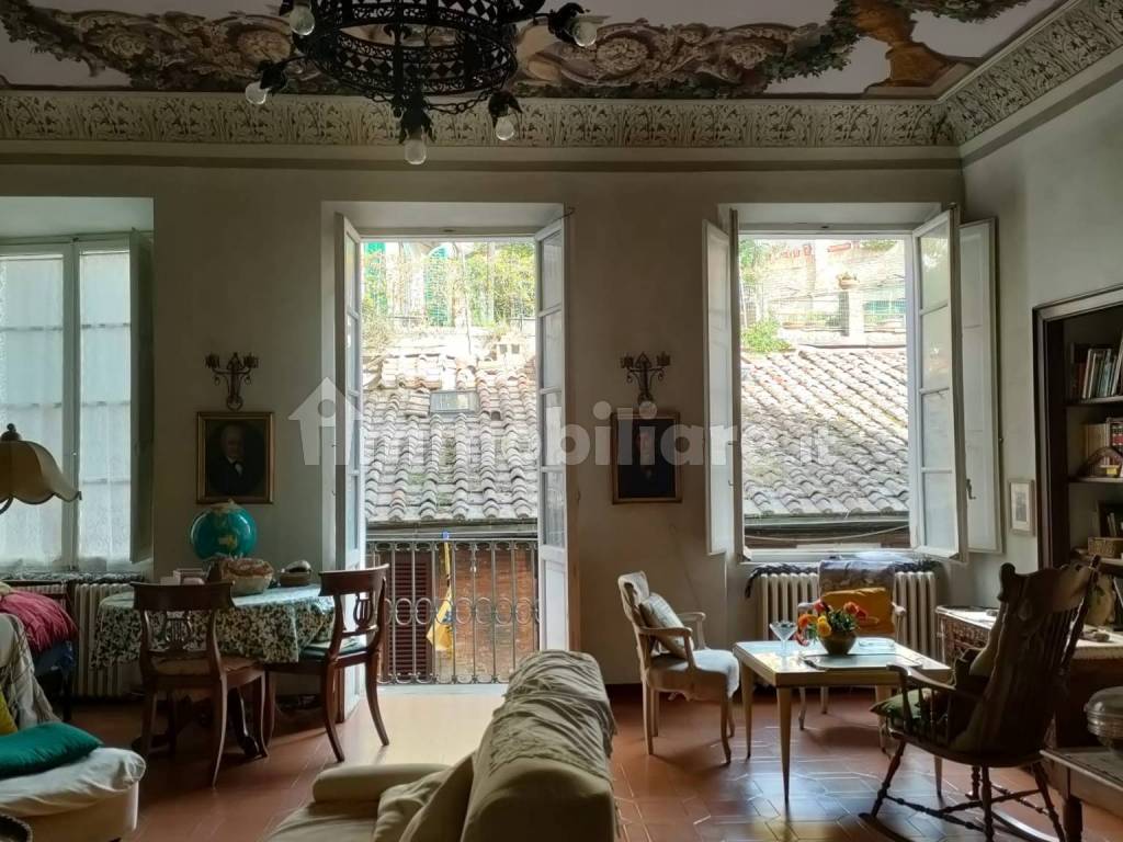 Vendita Appartamento Siena. Quadrilocale in via San Pietro. Buono stato ...