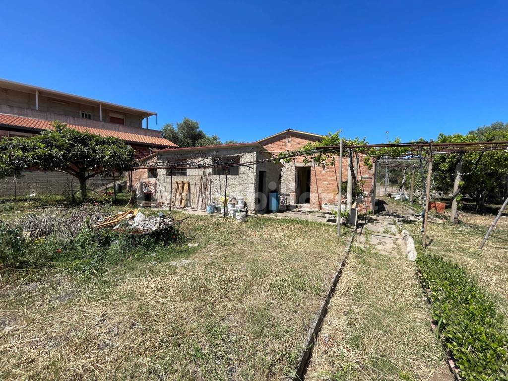 Vendita Terratetto unifamiliare in C/da Piano Rocca Spartà Messina. Da ...