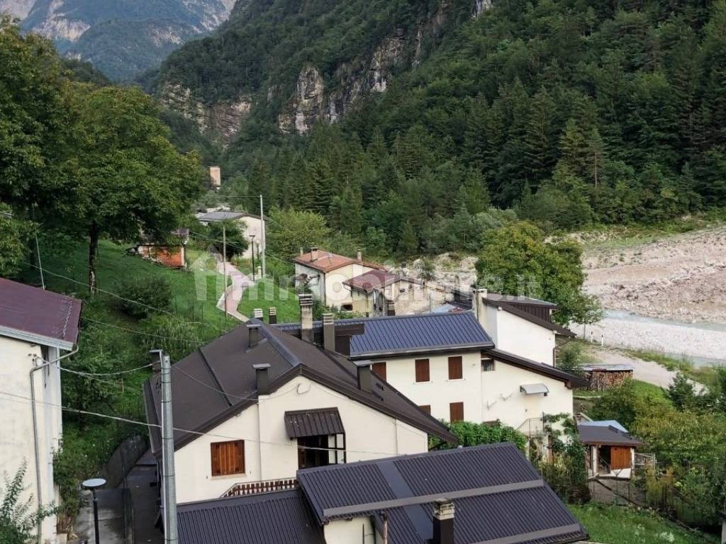 Vendita Appartamento in Località Chiut di Puppe 3. Dogna. Ottimo stato ...