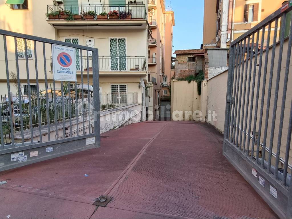 Garage - Box via Cardinale Garampi 150, Roma, Rif. 115855261 ...