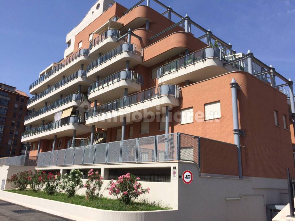 Garage - Box via Rodrigo de Triana, Roma, Rif. 115853807 - Immobiliare.it