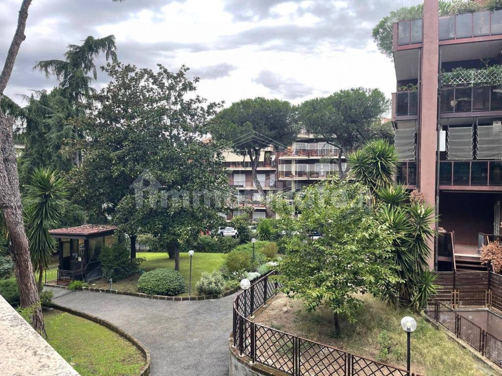 Vendita Appartamento Roma. Trilocale in via Cortina d'Ampezzo 201. Da ...