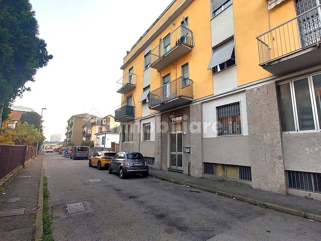 Vendita Appartamento Rho. Quadrilocale in via Goito. Buono stato, piano ...