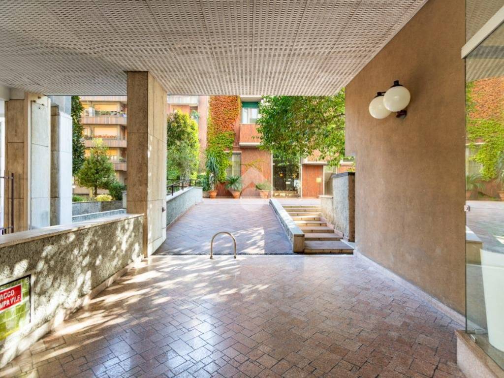 Vendita Appartamento Milano. Monolocale in piazza Simone Bolivar 11 ...