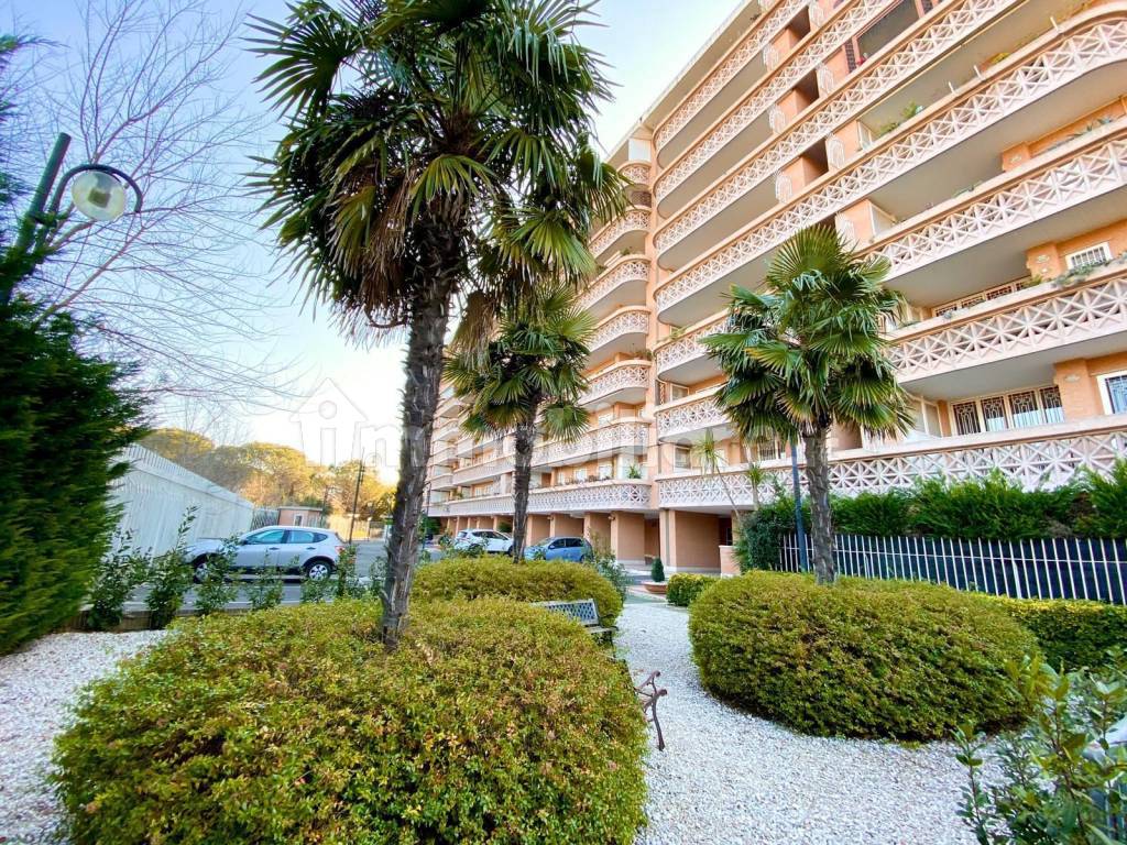 Vendita Appartamento Roma. Bilocale in via Roberto Ago. Ottimo stato ...