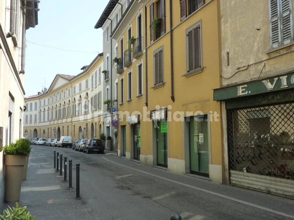 Locale commerciale via Zucchi 29, Monza, Rif. 115930571 - Immobiliare.it