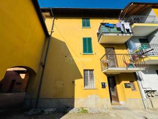 Case in vendita Villa Guardia - Immobiliare.it