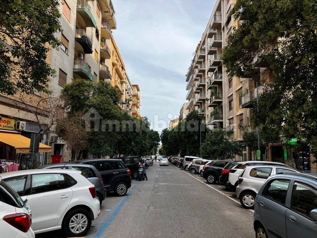 Affitto Appartamento Palermo. Trilocale in via Catania 35. Buono stato ...