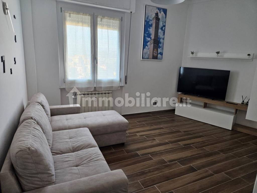 Affitto Appartamento Genova. Bilocale in via Mario Preve. Ottimo stato ...