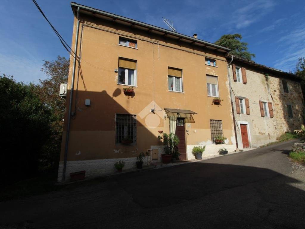 Vendita Terratetto plurifamiliare in strada vecchia Neviano degli ...