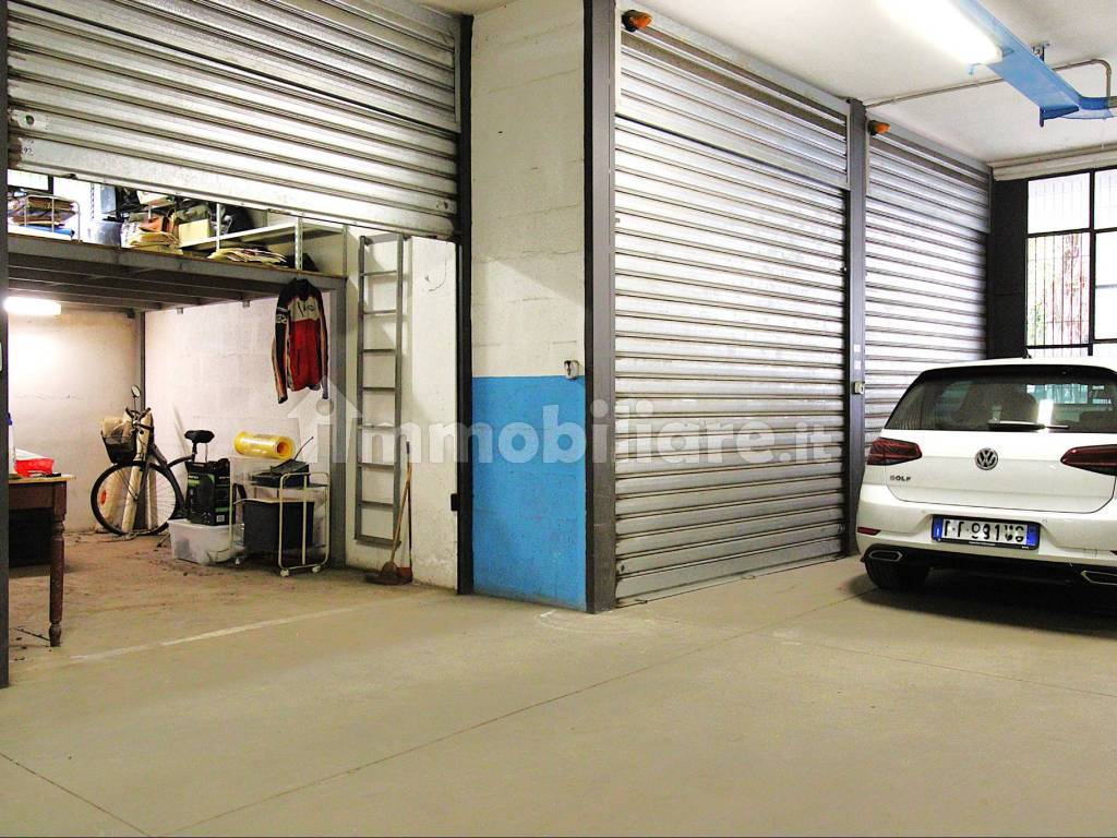 Garage - Box via Monte Croce 5, Roma, Rif. 116116561 - Immobiliare.it