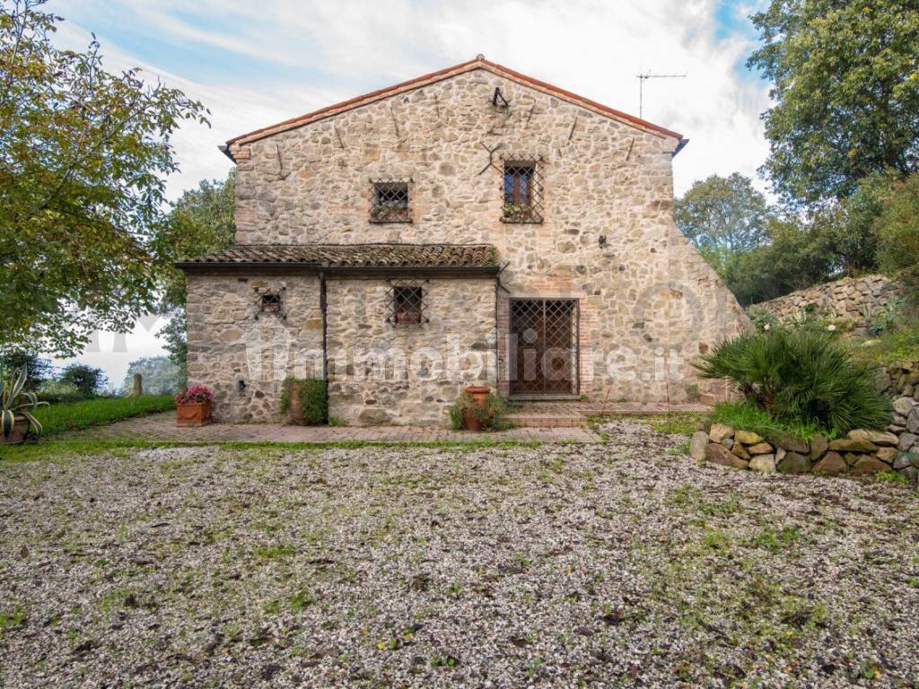 Vendita Rustico in via Roma Baone. 250 m², rif. 116144897