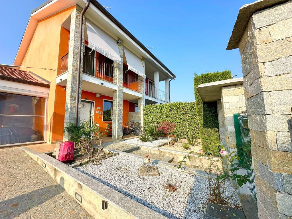 Vendita Villa a schiera in piazza Dario Girardi Campiglione-Fenile ...